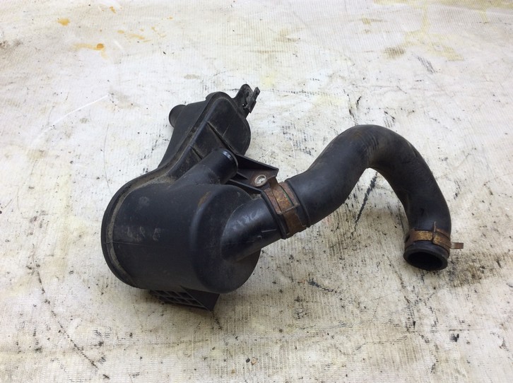 Купить Сепаратор рециркуляции картерных газов 1440654 для Ford Focus 2 ...